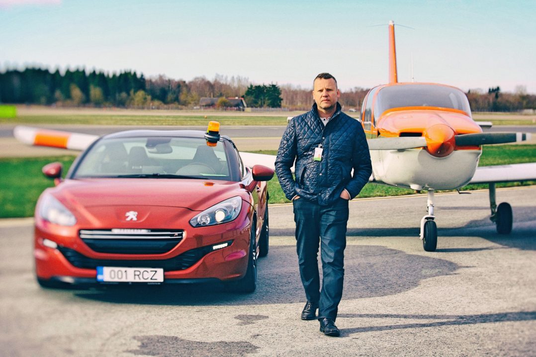 Lendamise ABC: lennukoolitaja Toomas Uibo teeb füüsikaga lennuhirmule ...